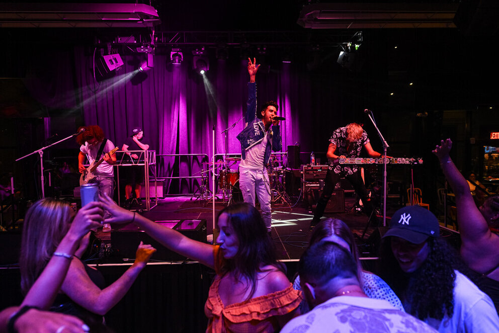 Yard @ Night | Bally's Atlantic City Hotel & Casino