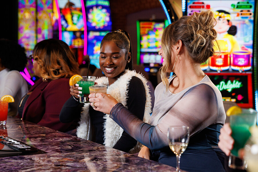 Downtown Chicago Nightlife & Live Music| Bally's Chicago