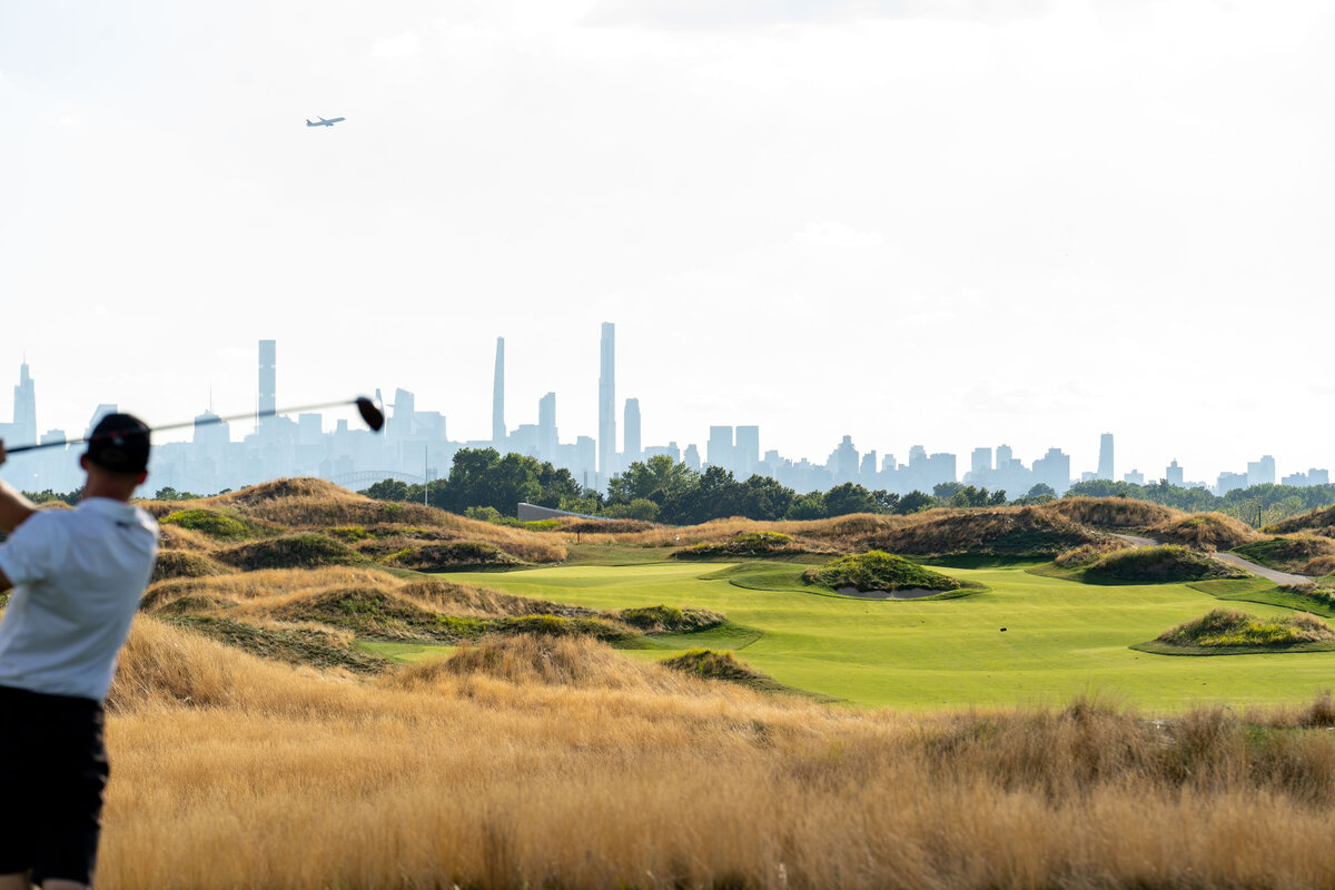 New York City Public Golf Course | Bally's Golf Links at Ferry Point
