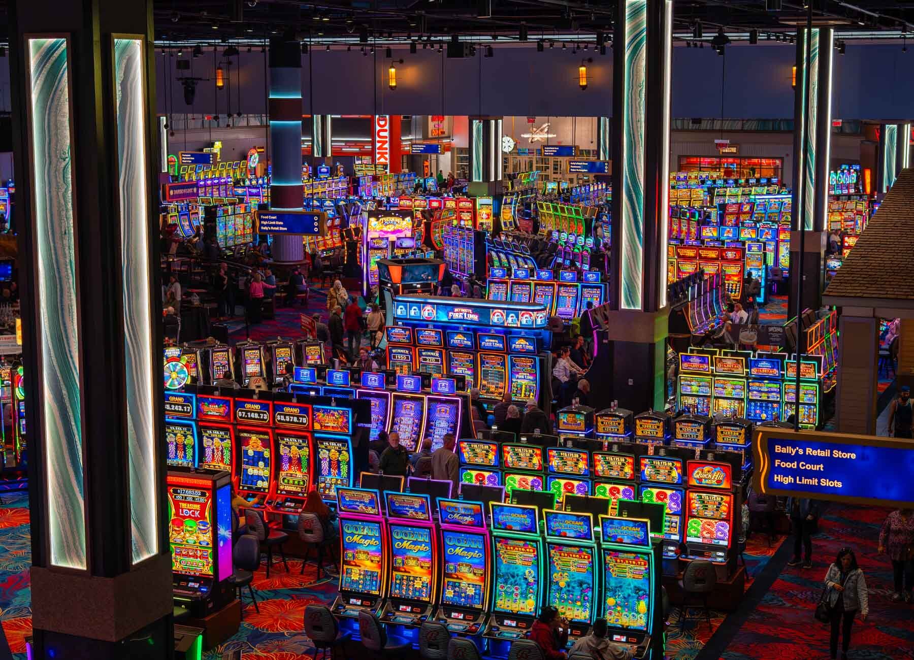 Thousands of Slot Machines in RI | Bally's Twin River Lincoln Casino Resort