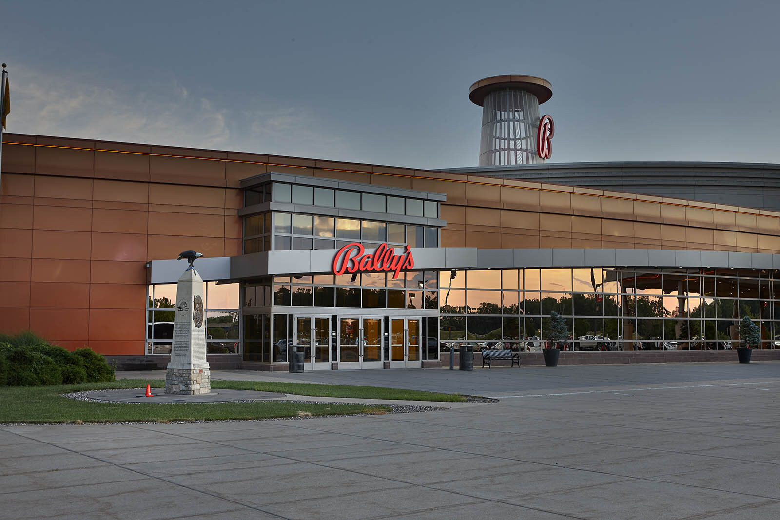 Quad Cities Casino & Hotel Photos | Bally's Quad Cities Photo Gallery